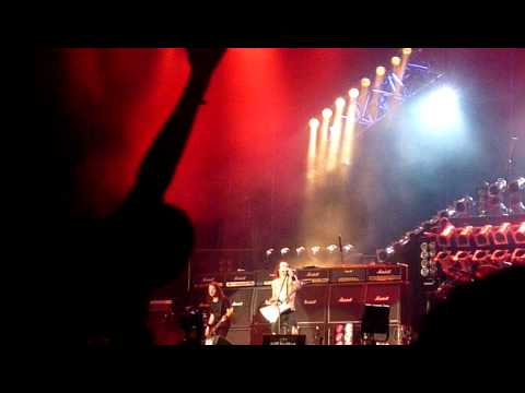 Airbourne - Running Wild - Live @ Wacken 2011 - YouTube