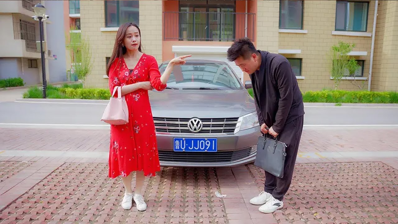 女董事長蹭我車半年,我說車借同事了,她到公司:你來下我辦公室【董哥太醜了】 Youtube