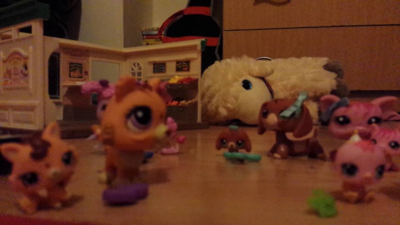 Lps mommies and babies part 1 - YouTube