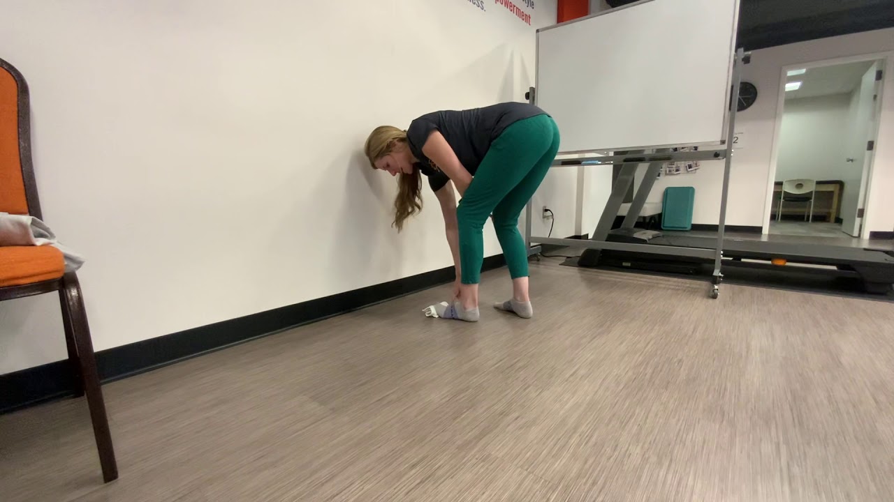 Big toe mobilization (gait mechanics) - YouTube