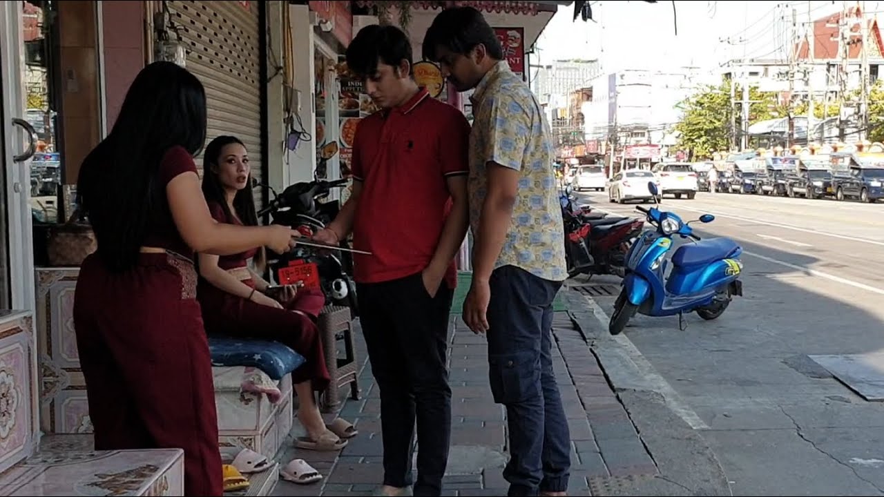 PATTAYA SAI SONG RD AND BEACH ROAD 08 NOVEMBER 2022 THAILAND - YouTube