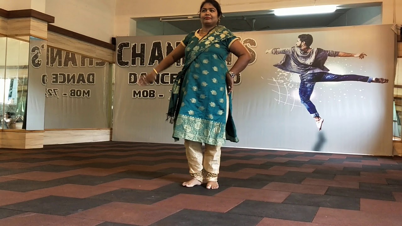 Kathak Hand Movement Type 2 - YouTube