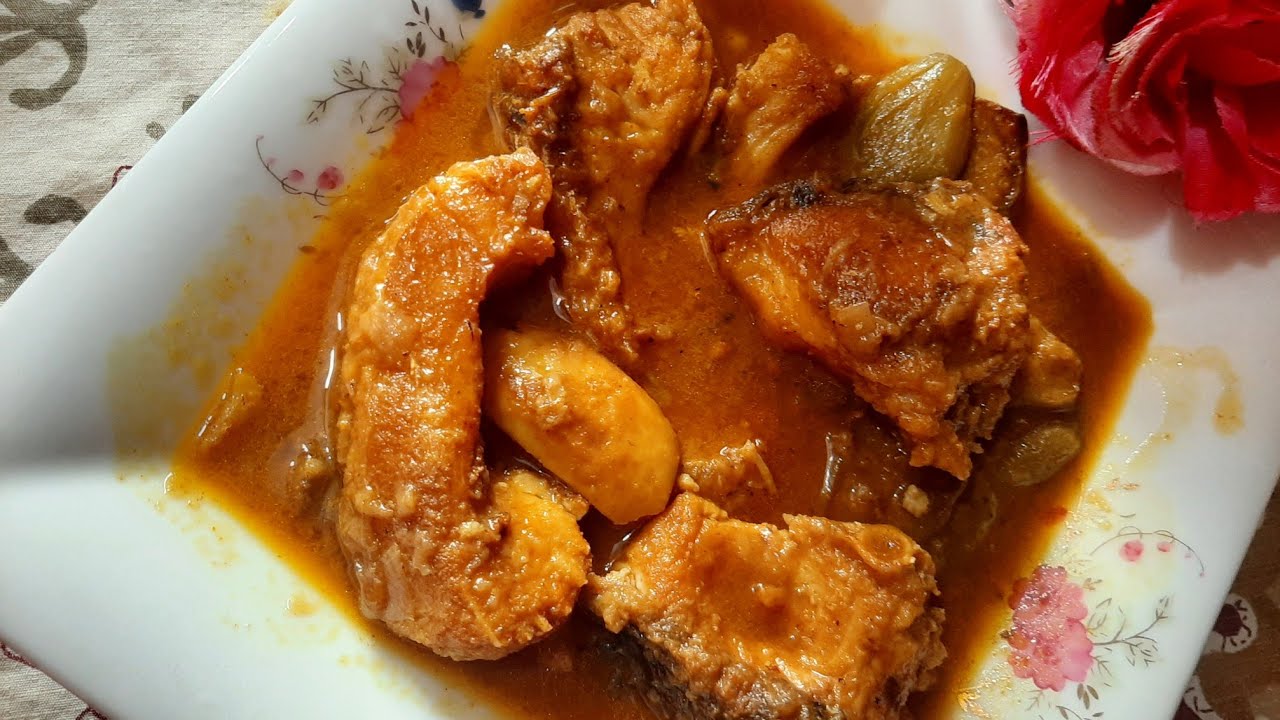 কাতল মাছ পটলের ঝোল। Katla mach diya Potol jhol recipe. - YouTube