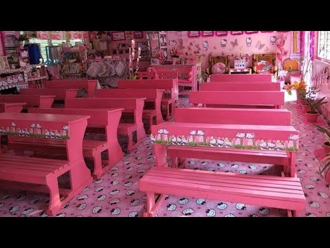 HELLO KITTY CLASSROOM - YouTube