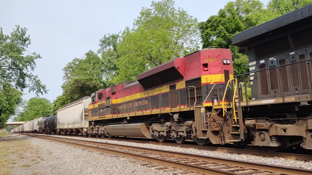 NS 055 empty pipe train with mixed freight and KCS 4161 trailing in ...