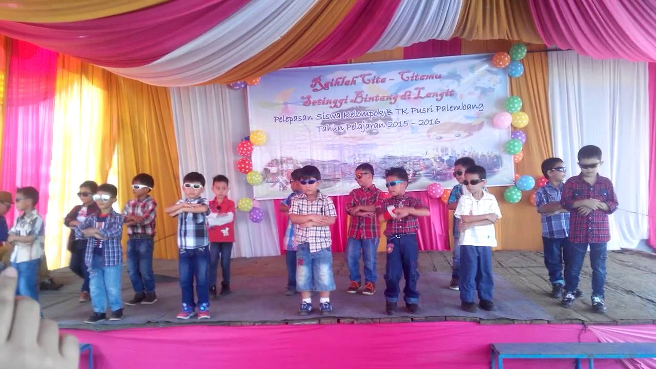 Dance Robot / Tari Robot TK Pusri 2016 - YouTube