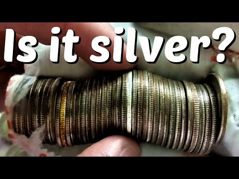 MYSTERIOUS COIN FOUND INSIDE ROLL OF QUARTERS! COIN ROLL HUNTING ...