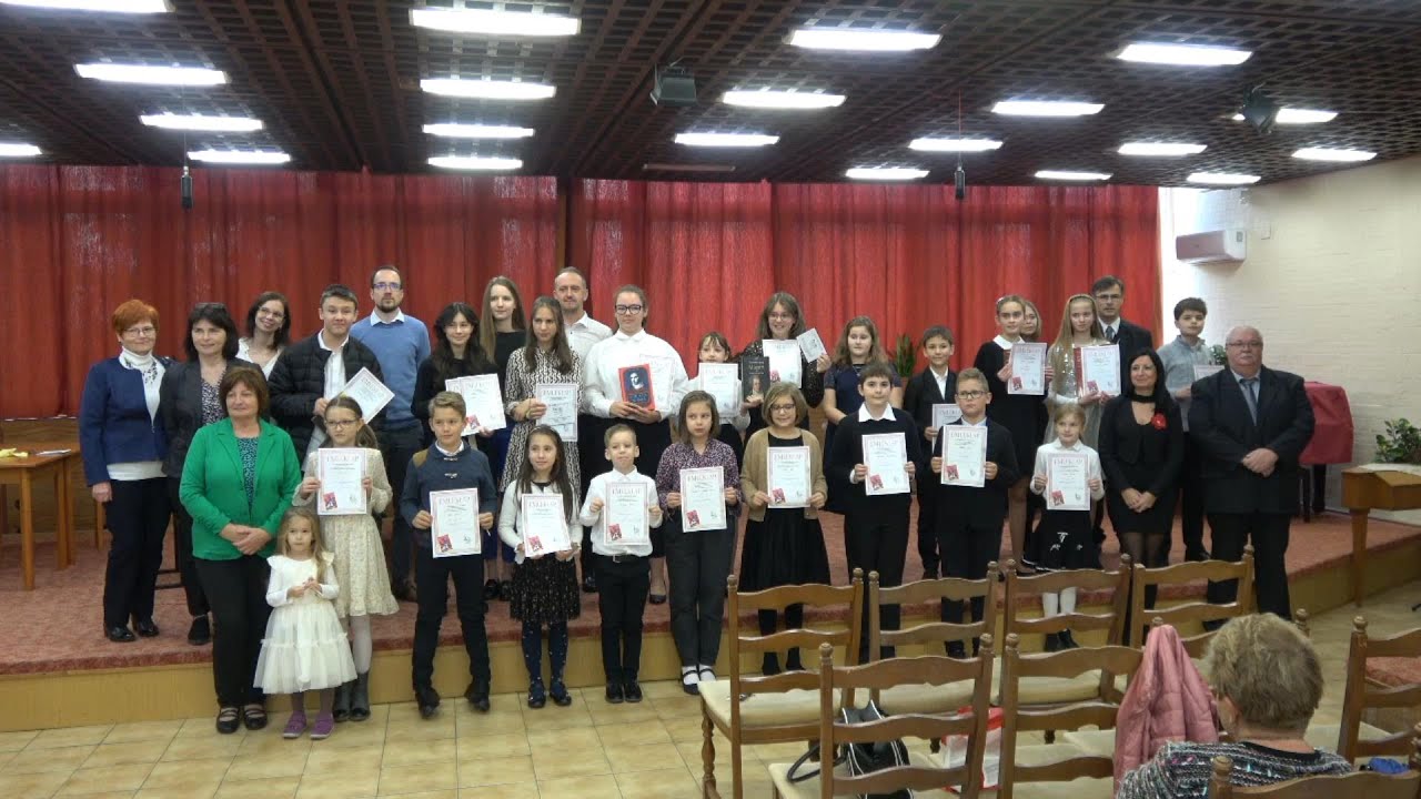 Ki Mit Tud 2023 - YouTube