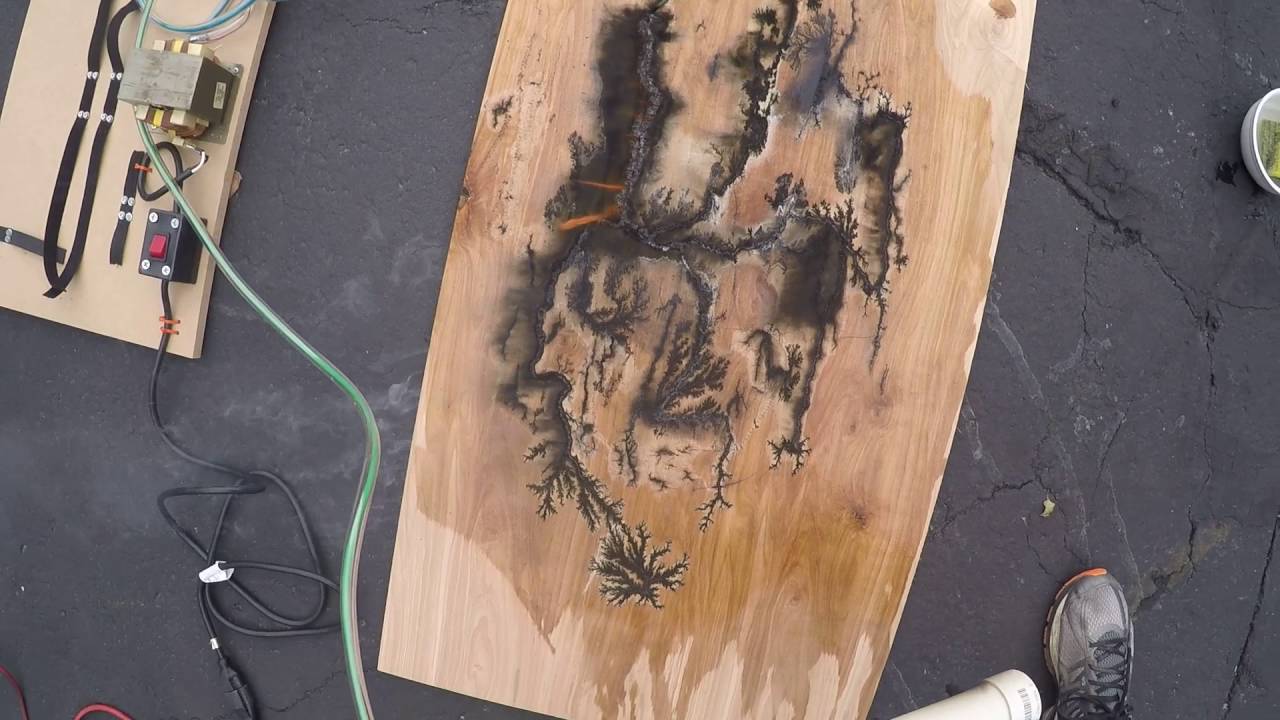 Lichtenberg Pattern Device - YouTube