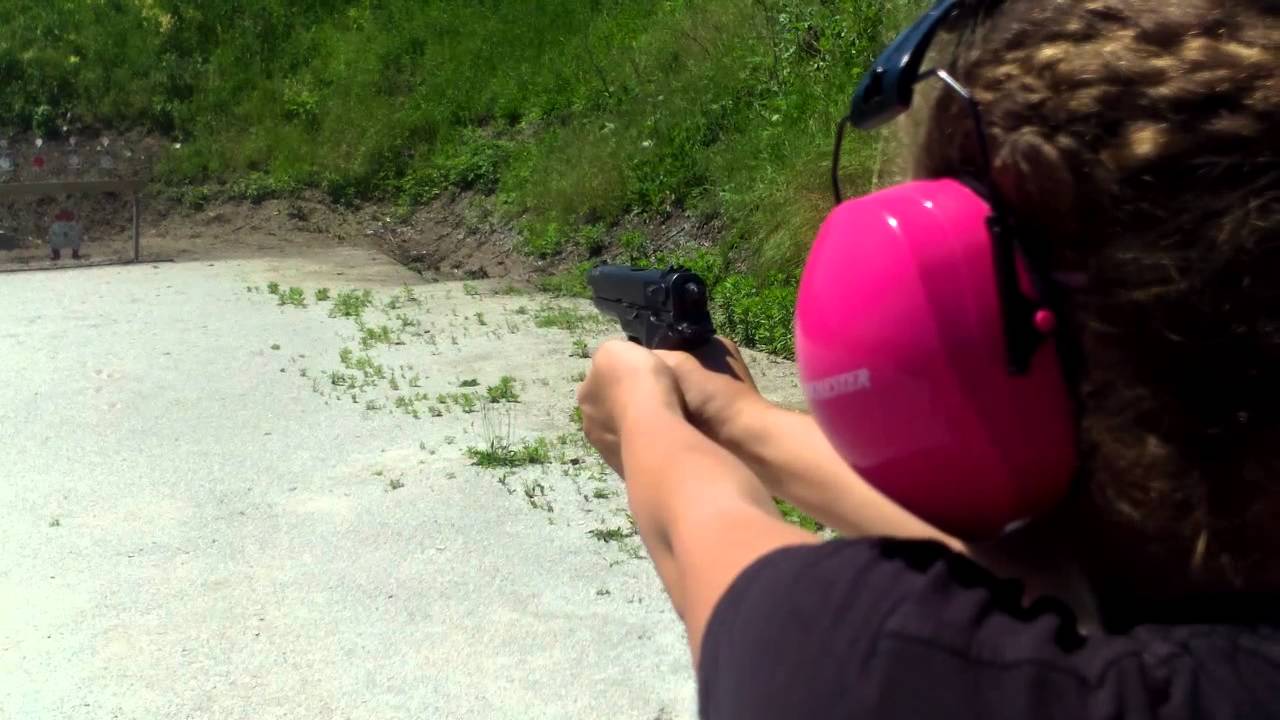 Aleah Smith shooting to get ice cream with Dad. - YouTube