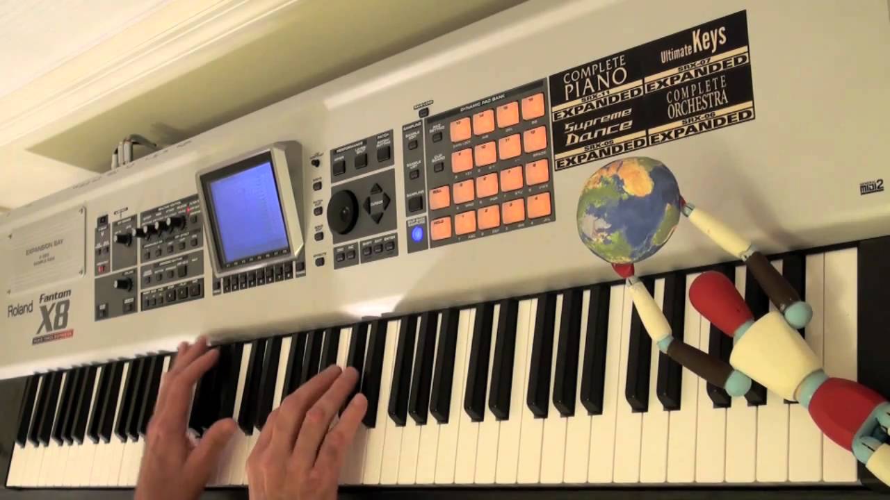 "Earth Song" - Tribute to Michael Jackson on the Keyboard - YouTube