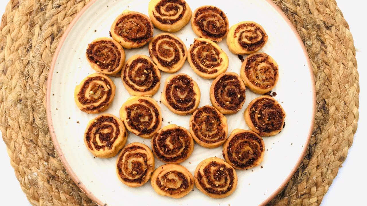 Bhakarwadi recipe | Crispy maharashtrian bhakarwadi | Diwali special ...