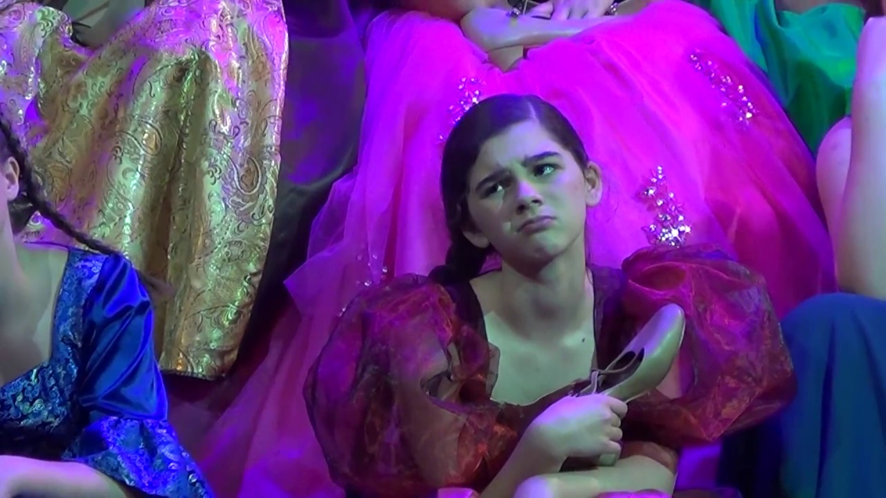 Anna Shea in Cinderella - YouTube