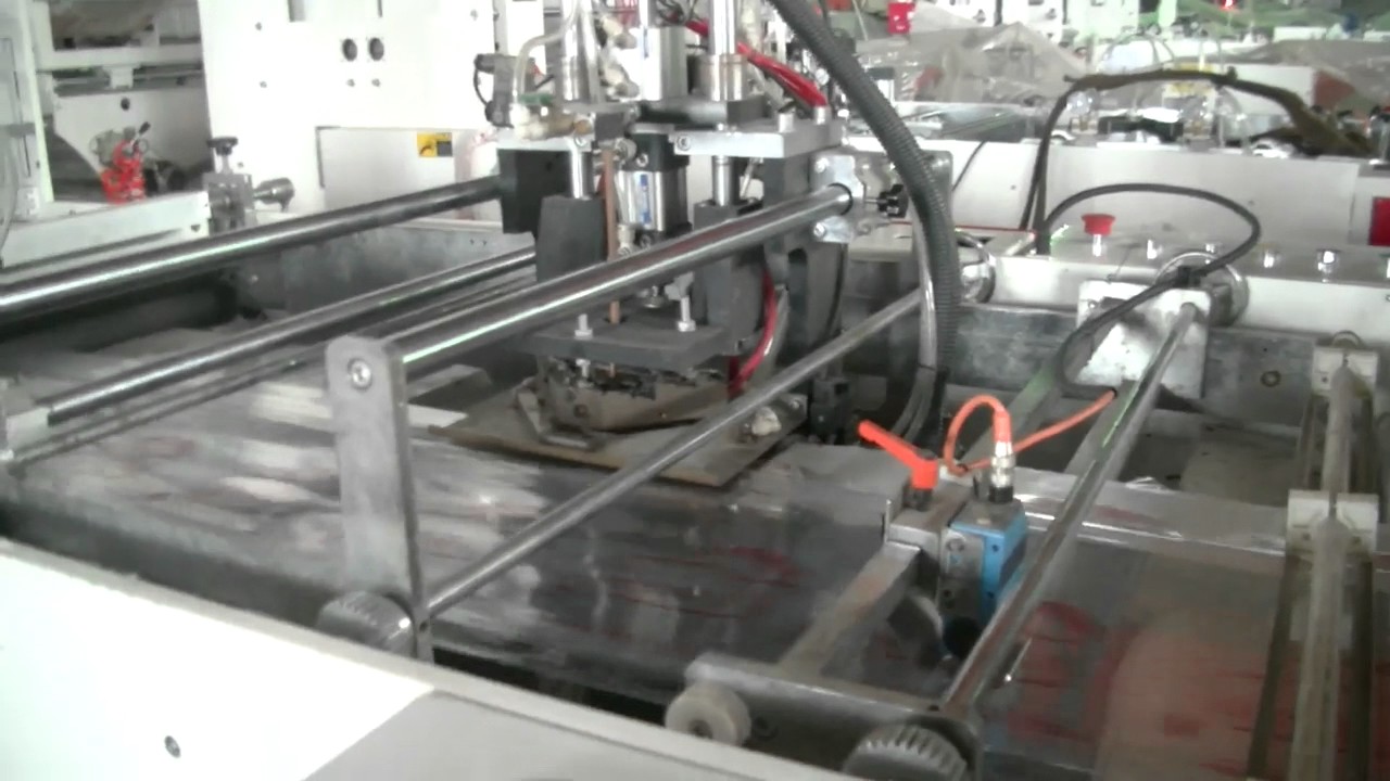 CW-800BFS round bottom wicketer chicken bag making machine - YouTube