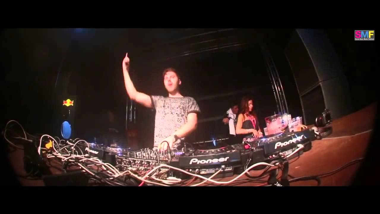 Dean Oram - Drum Warrior Live - YouTube