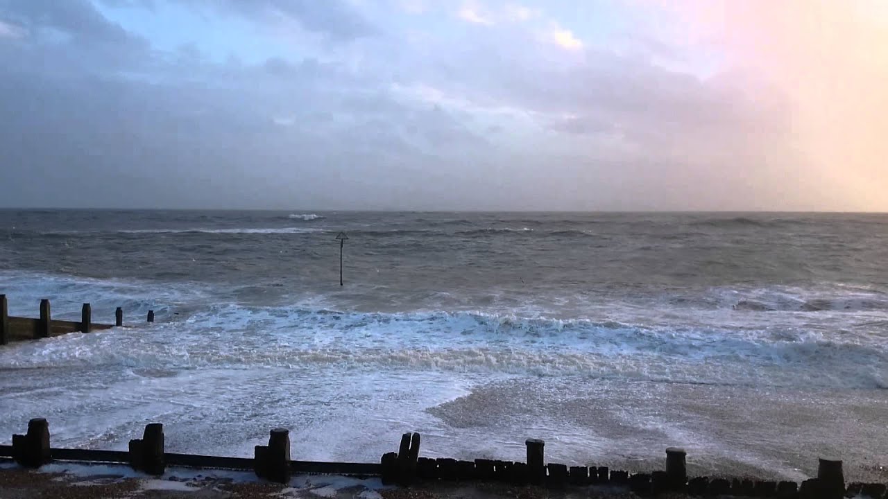 Spring tides and huge waves 12/01/14 Hayling - YouTube