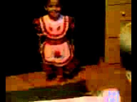 menininha dançarina de  funk até o chão.mp4