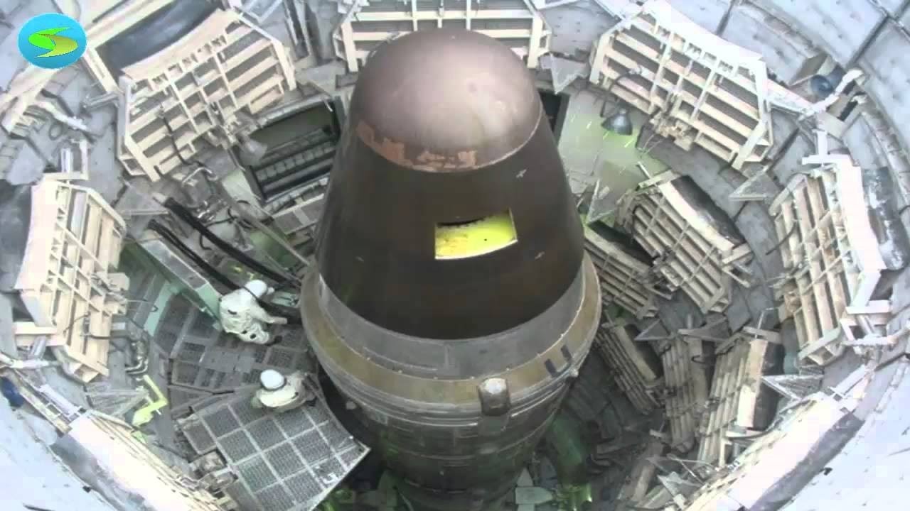 Super heavy!!! Russia Unveils RS-28 Sarmat 'Satan 2' Nuclear Missile - YouTube