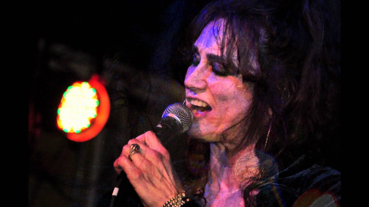 Cee Cee James - Blood Red Blues - YouTube