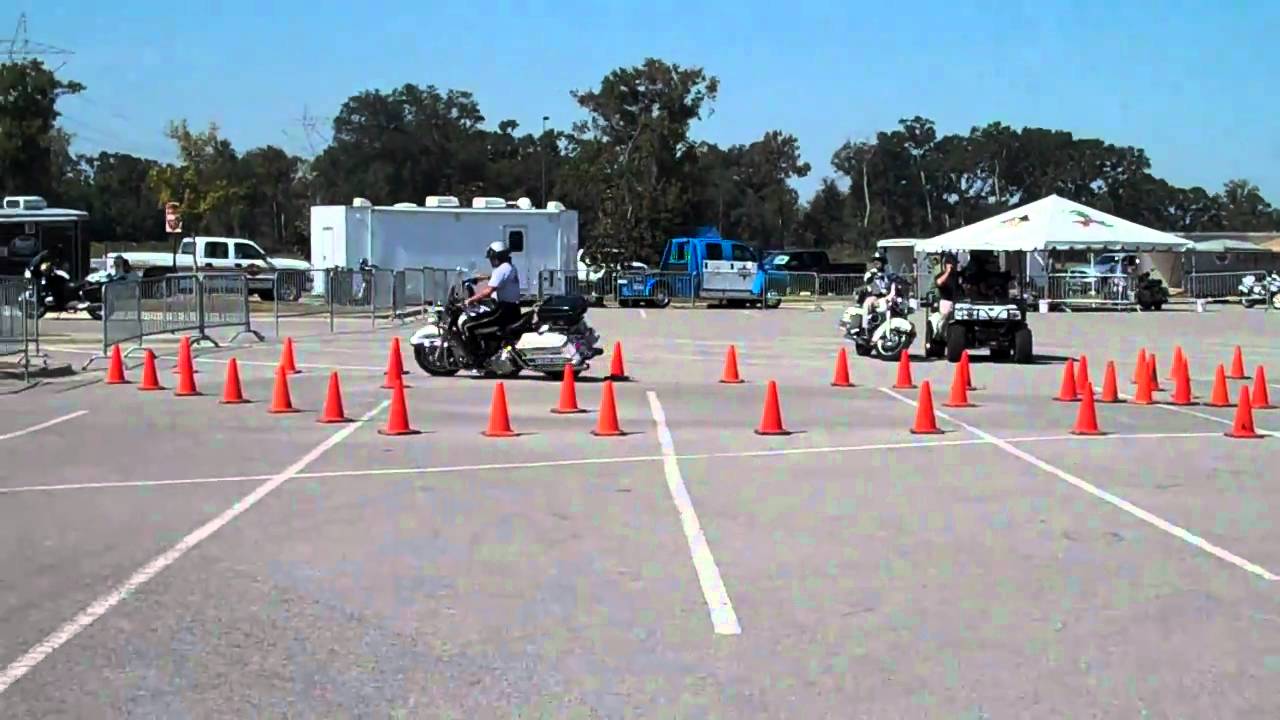 2010 Gulf Coast Police Motorcycle Skills Championship - YouTube