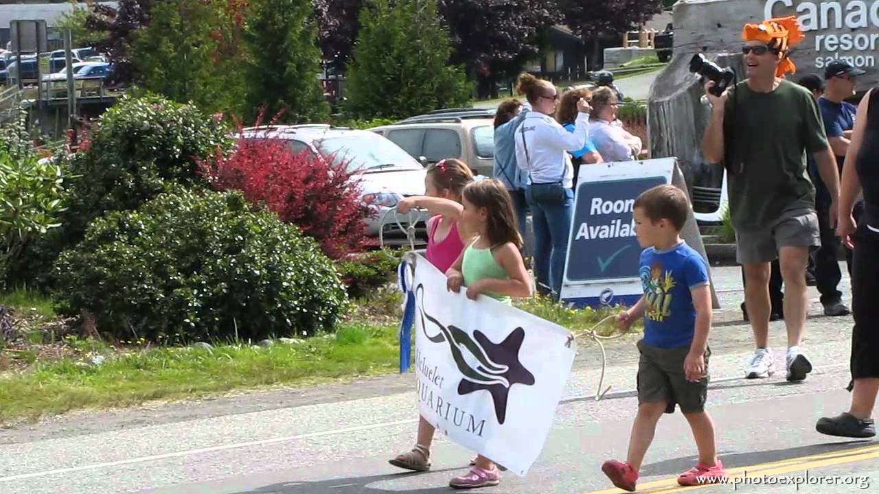 Ucluelet Ukee Days 2011 Parade - YouTube