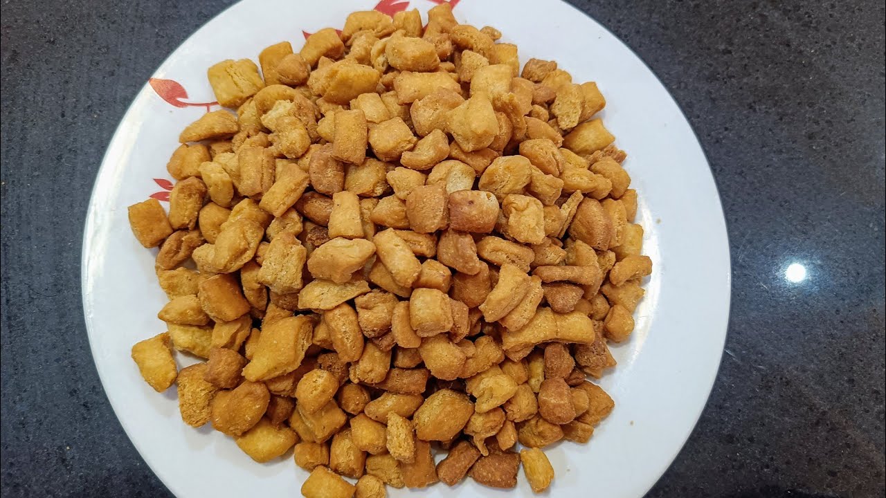 HOW TO MAKE CRUNCHY CHINCHIN WITH COCONUT - YouTube