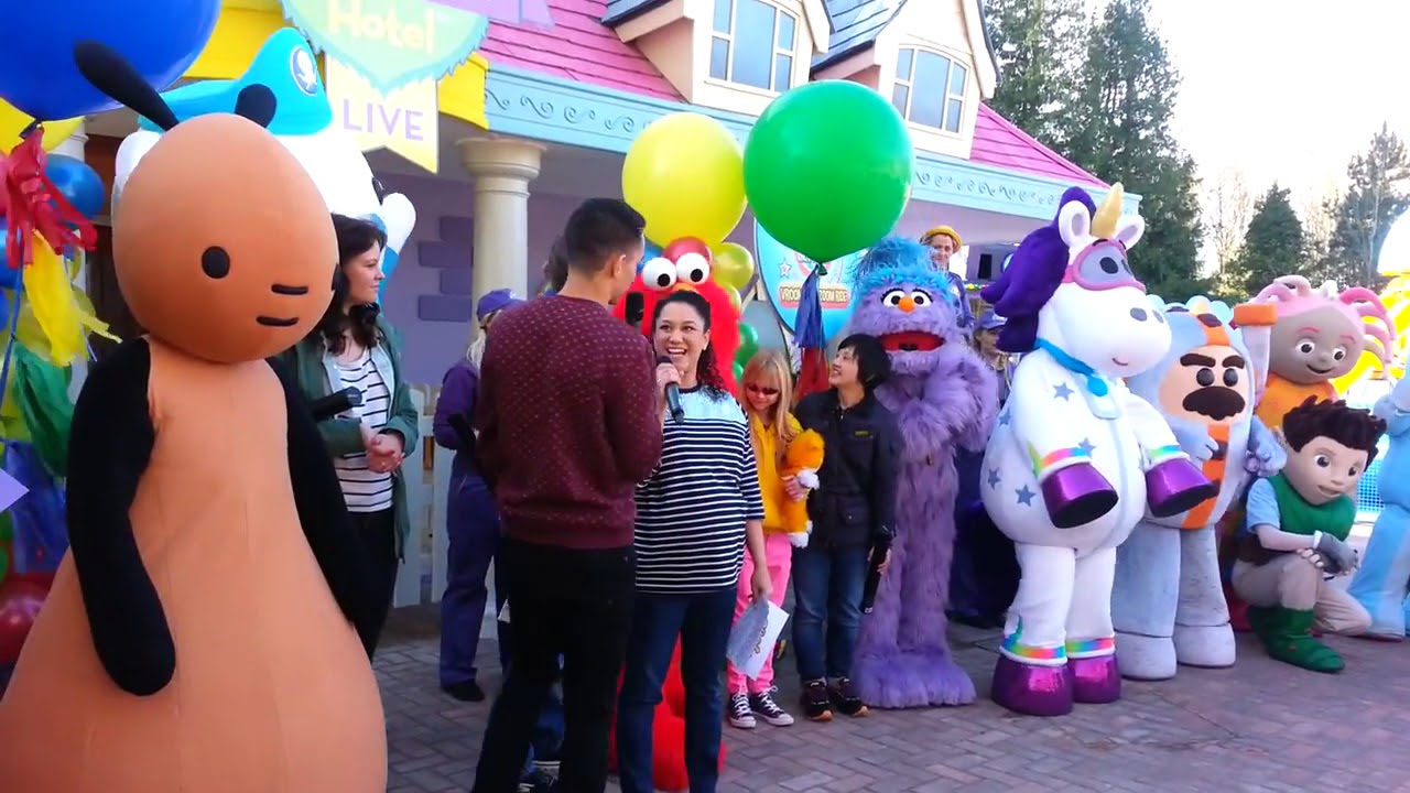 Opening ceremony at Cbeebies Land Alton Towers Go Netters and ...