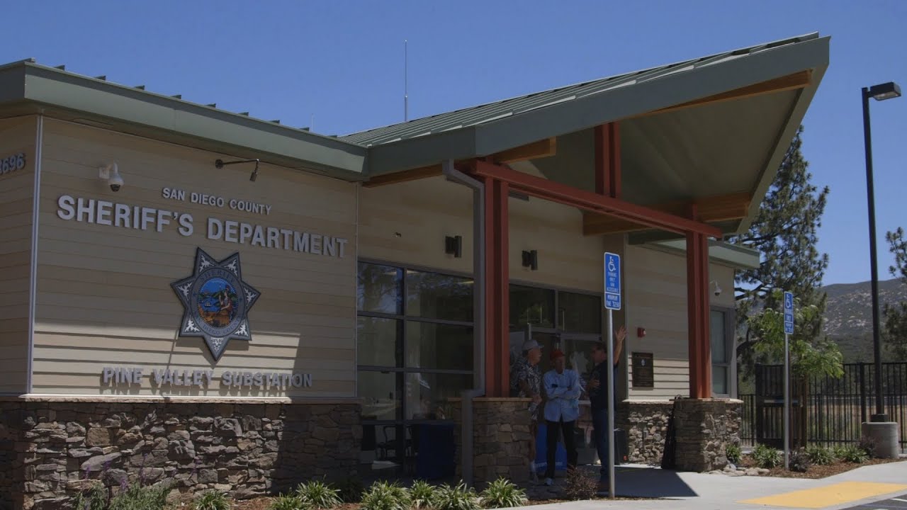 There's a New Sheriff's Substation in Town - YouTube