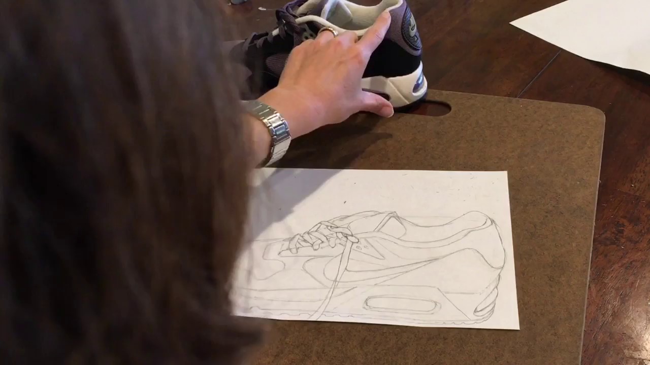 Shoe Contour Drawing Demo - YouTube
