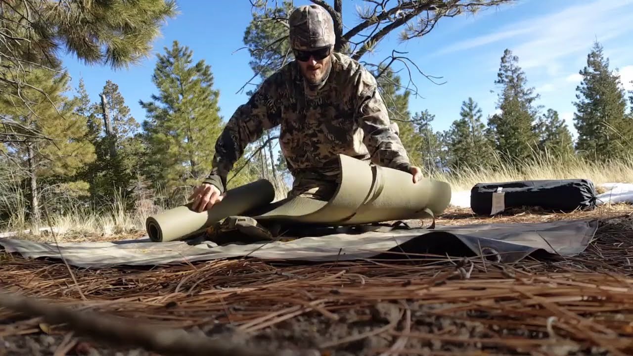 A random guy can survive! | Cold weather sleep system | No fire | Below ...