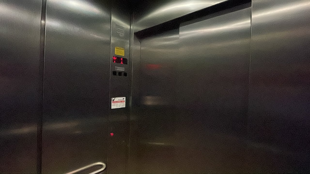 2004 ThyssenKrupp hydraulic elevator at Ben Gurion Airport (TLV) - Lod ...