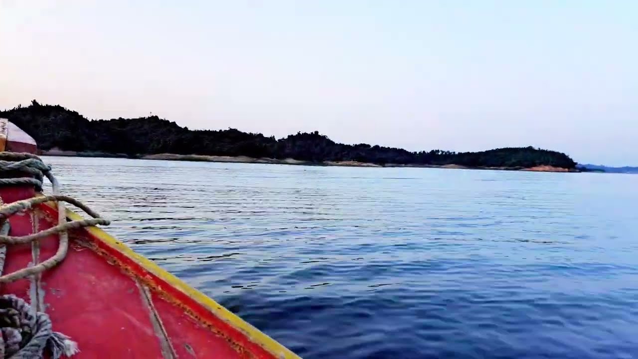 A Mesmerizing Boat Ride on Kaptai Lake, Bangladesh. - YouTube