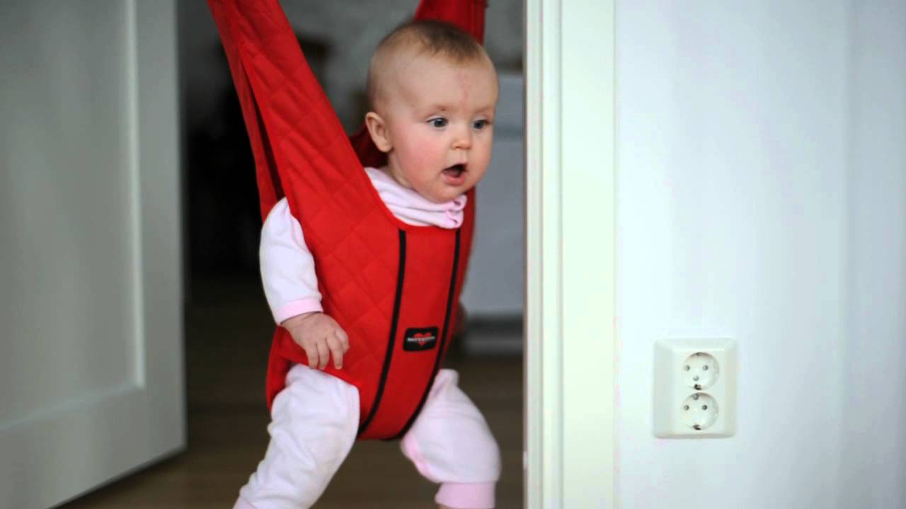 Elsa jumping - YouTube