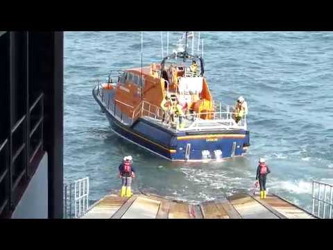 Tenby lifeboat rnli tamar recovery to boat house - YouTube