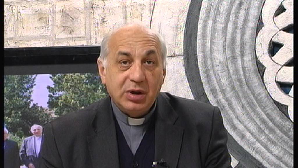 Quattro parole con mons. Gabriele Filippini - YouTube