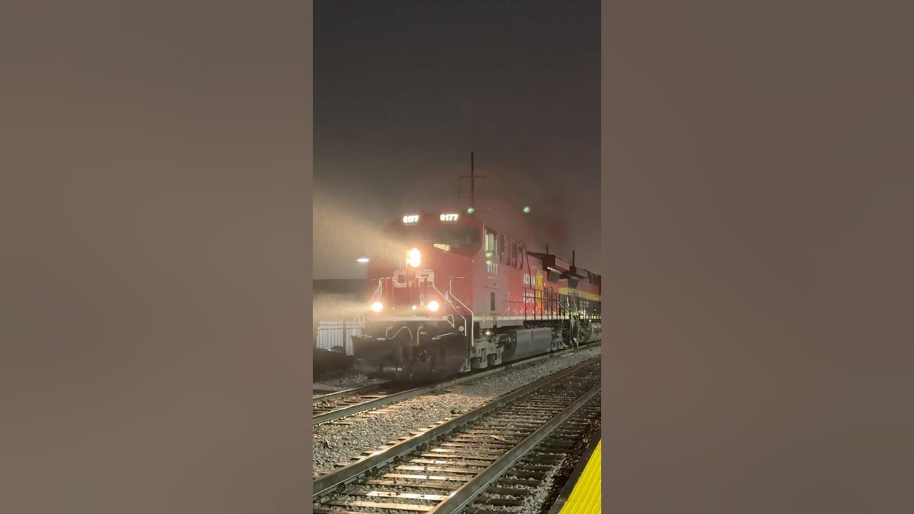 CP 8177 rolls a manifest past Franklin Park - YouTube