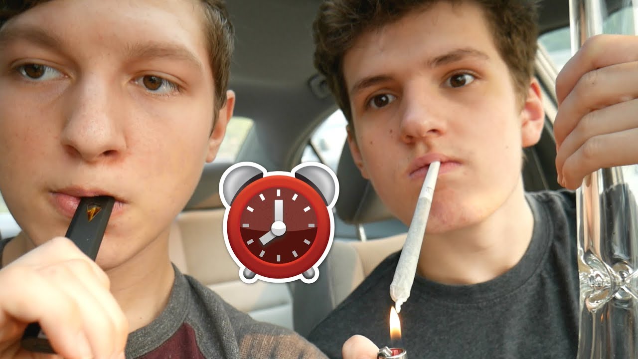 24 HOUR CAR HOTBOX CHALLENGE - YouTube