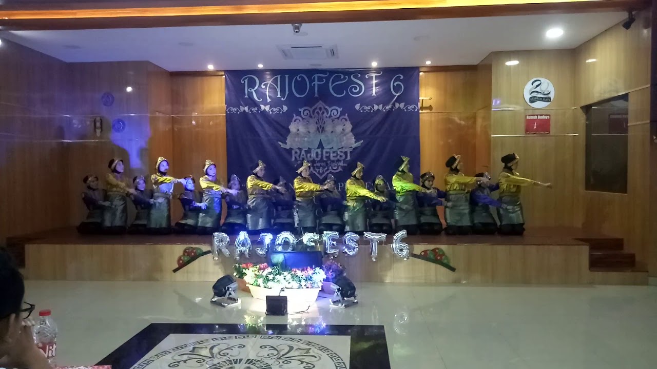 Ratoh Jaroe SMAN 65 Jakarta (65'21) @RAJOFEST 6 - YouTube