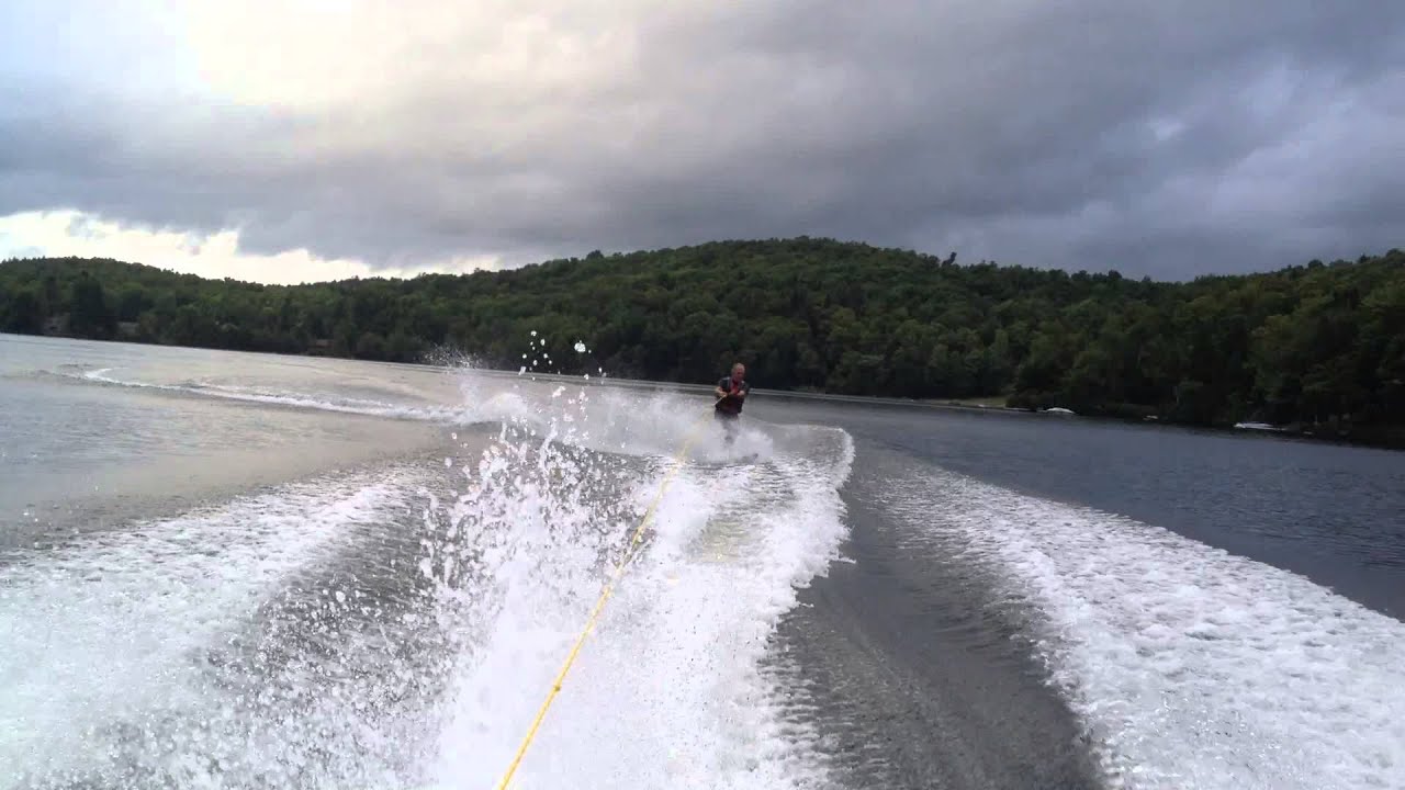 Paul slalom skiing on Lake Raponda - YouTube