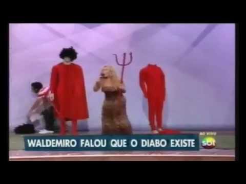 Mulher canta \