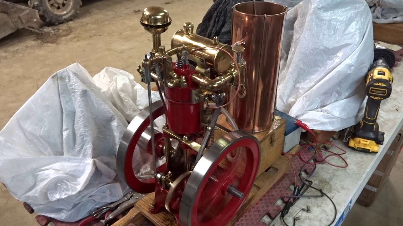 Domestic Vertical Model Hit and Miss Engine - YouTube