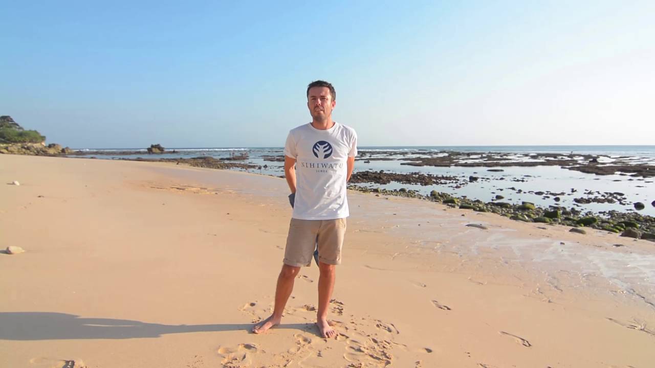 Sean Borland Magician- The magic of Nihiwatu - YouTube