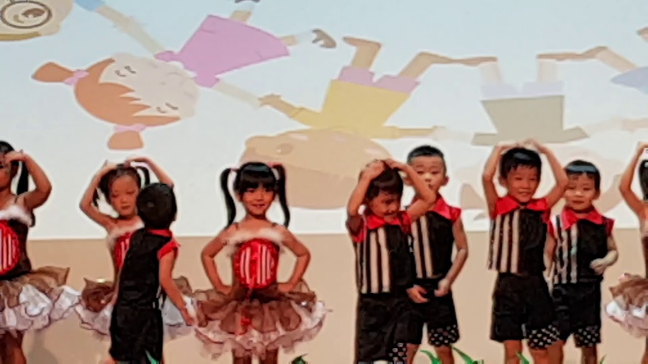 2017 Na'ifah Putri - Dance 2 - YouTube