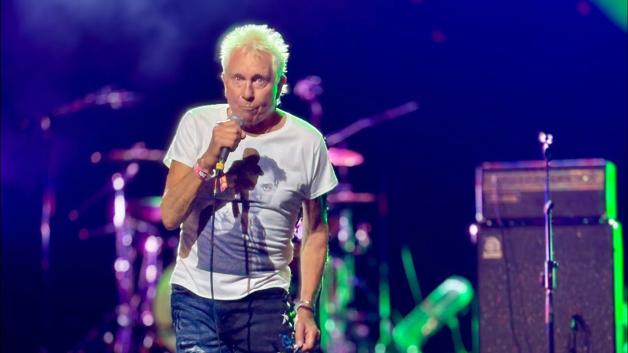 Andy Ellison (Radio Stars) Dirty Pictures at Rebellion Festival 04.08. ...