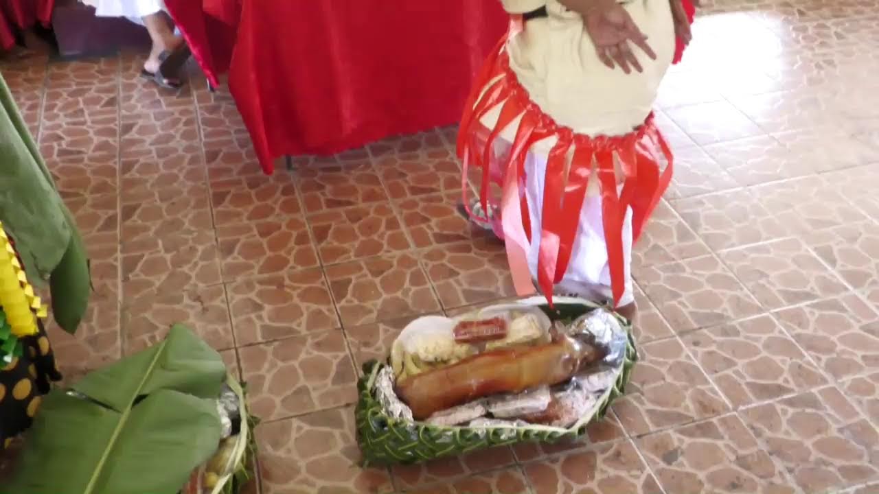 Koe katoanga ae "Melino Moe 'Ofa". Katoanga koloa fakatonga. - YouTube