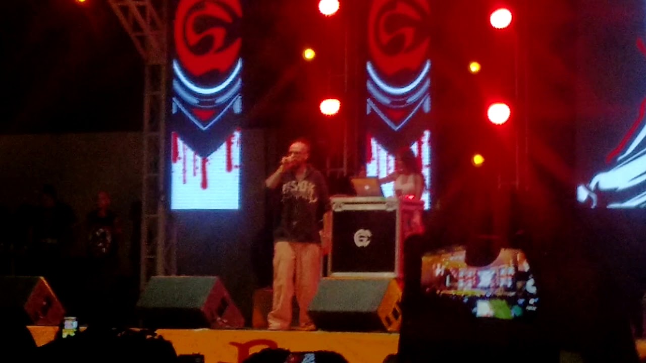 Cartel de santa culon culito en vivo Fenapo 2017 - YouTube