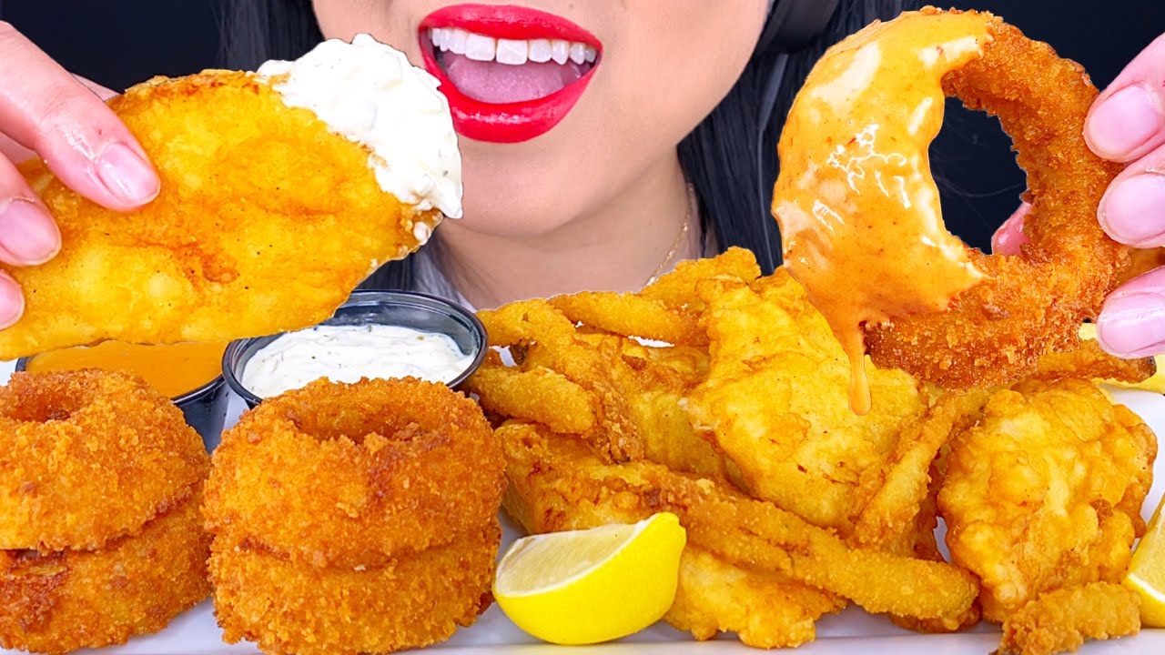 ASMR FISH & CHIPS with CRISPY ONION RINGS Red Robin *SOCIAL EATING ...