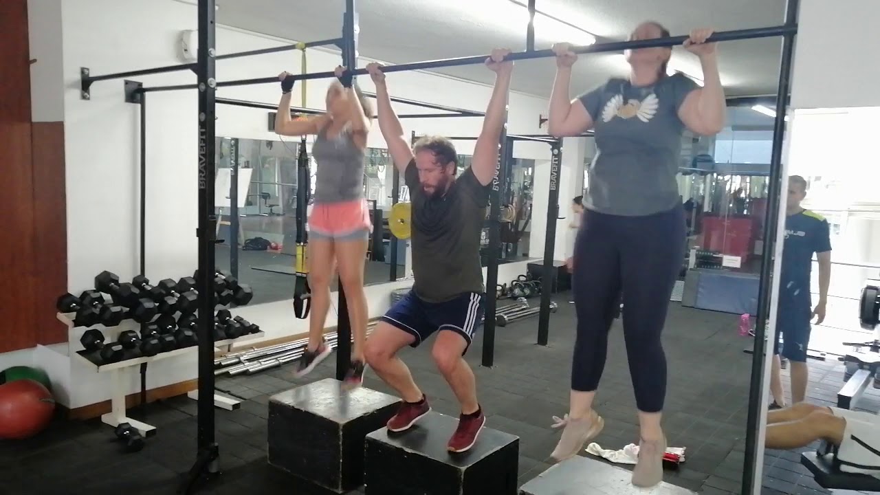 Jumping Pullups - YouTube