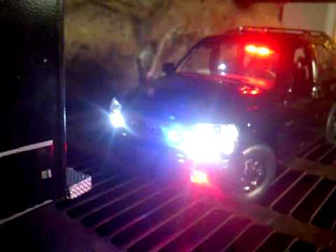 1/18 scale secret service GMC Yukon with working lights real strobes ...