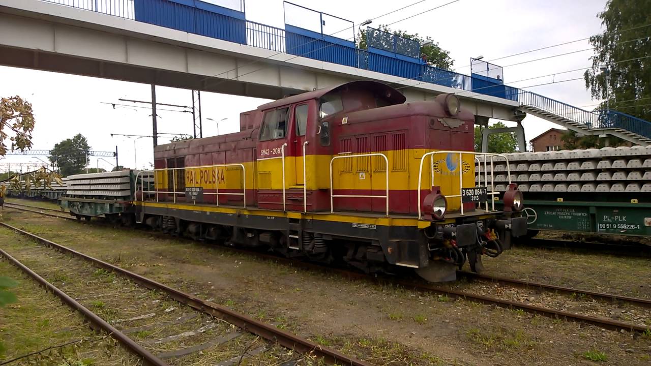 SM42-2087 Dźwięk pracy silnika stonki w Imielinie na dworcu - YouTube